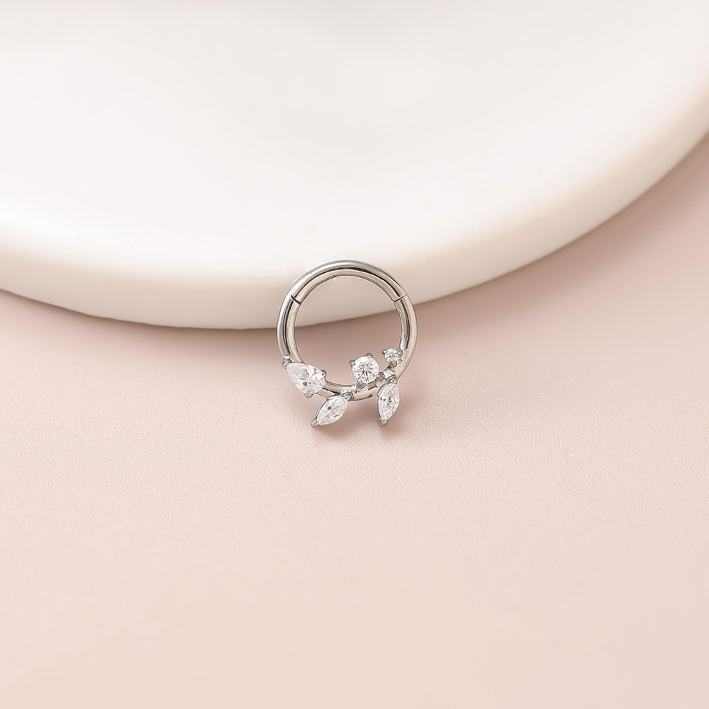 Wholesale G23 Titanium 16G/18G Clicker CZ -Flower-shaped- Septum Ring, (16G/18G) ASTM F-136 ...